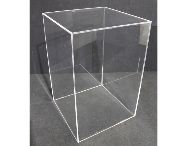 Acrylic Plinth Display | Acrylic Display Plinths